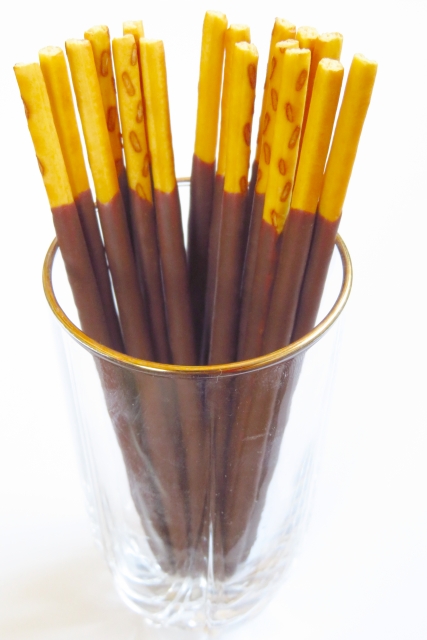 17 Best Classic Japanese Snacks You Can't Stop Eating | japadventure.com