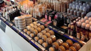 Best Omiyage Ideas to Take to Japan that Never Go Wrong | japadventure.com